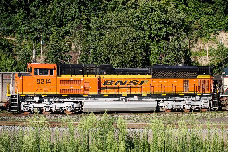 BNSF 9214